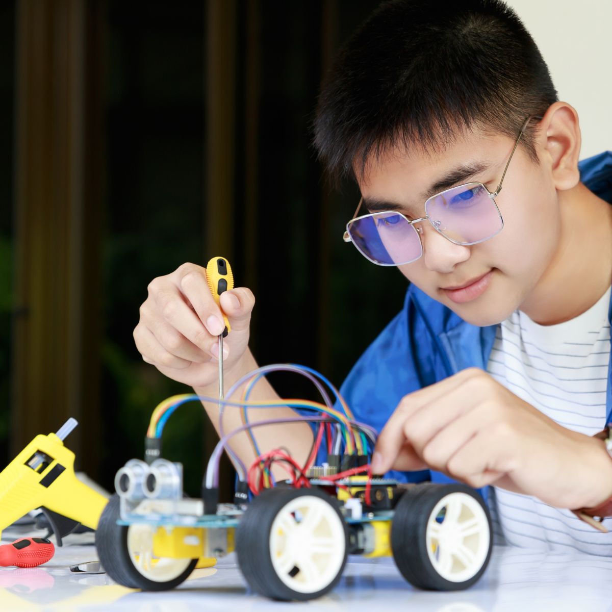 Robotics Kits for Teens | LittleHaloJ